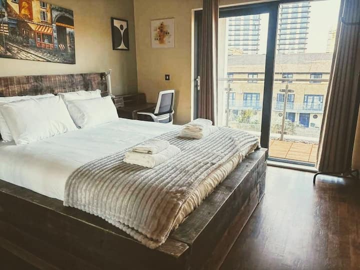 Bright Canal Flat With Balcony, Lift, 24h Security - Marylebone