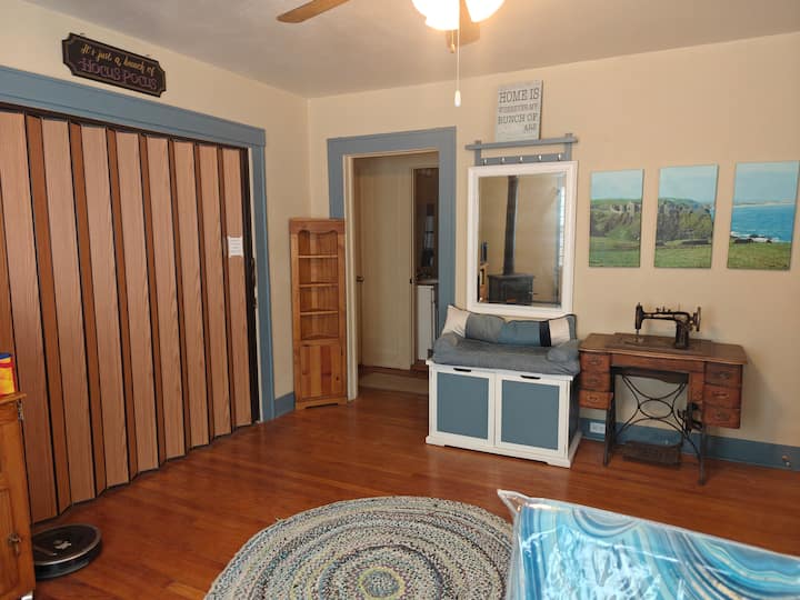 Private 600 Sq.ft. Wing Of Home. No Shared Space - Midland, TX