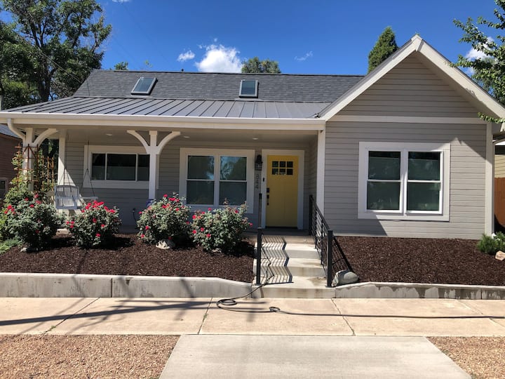 Explore Colorado Springs From A Bright, Chic Bungalow - Colorado Springs, CO