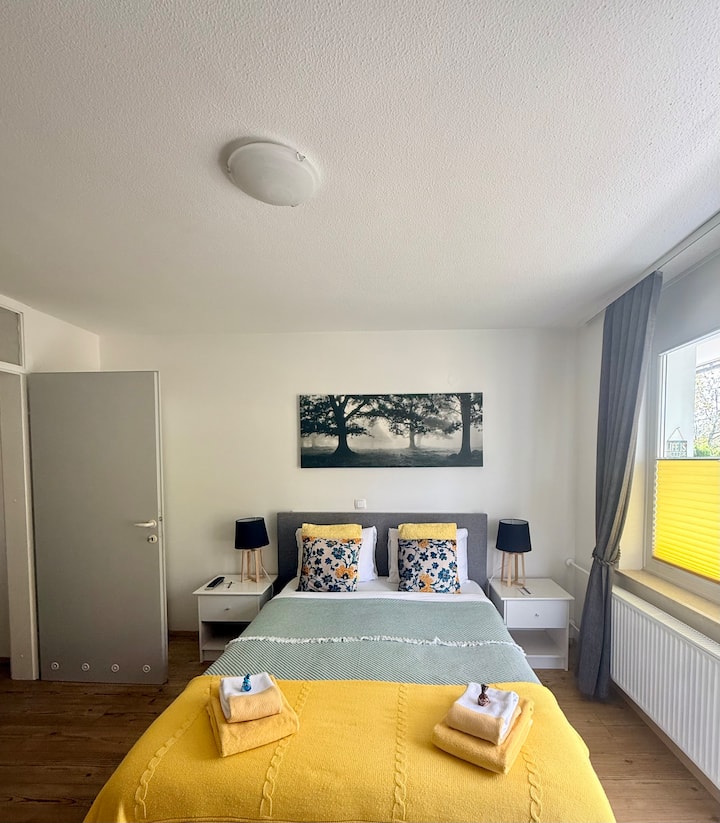 Studio With Kitchenette ★ Balcony ★ Walk To Lake - Bled