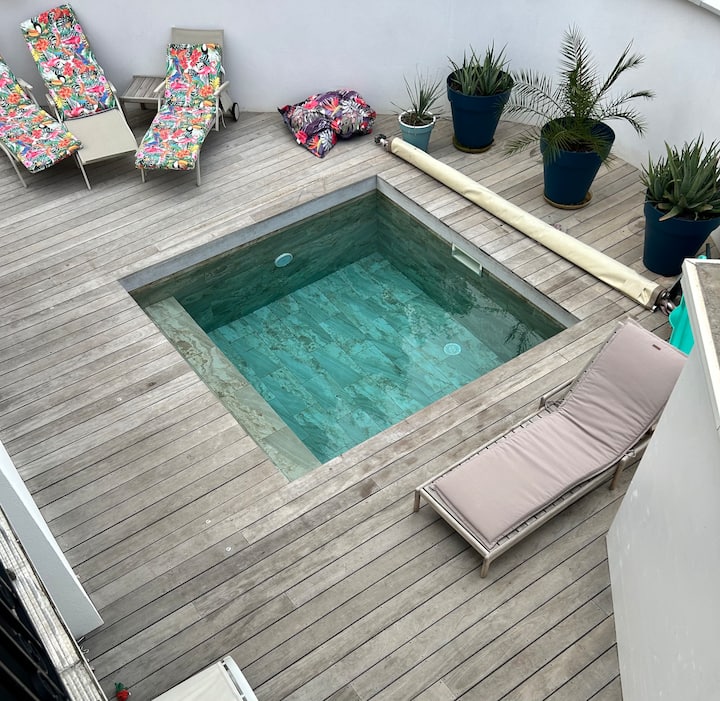 Grande Villa à Narbonne – Piscine & 5 Chambres - 나르본
