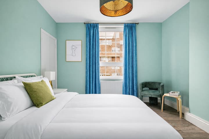 Boutique & Spacious 2br • Zone 1 • Opposite Tube - Londen