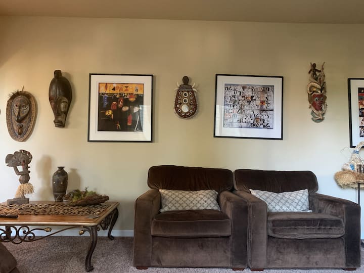 Cozy Room With A Queen Size Bed Hosted By Dori - Bend, OR