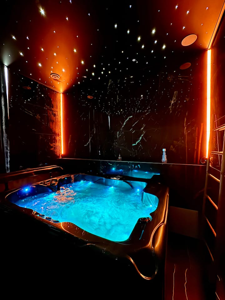 Espace Cocooning Avec Jacuzzi Haut De Gamme ! - Charleroi