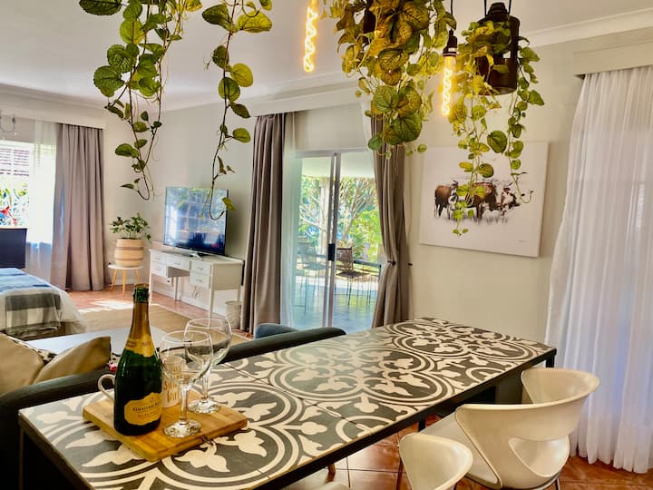 Stylish Garden Cottage, Wifi-netflix-solar - Johannesburg