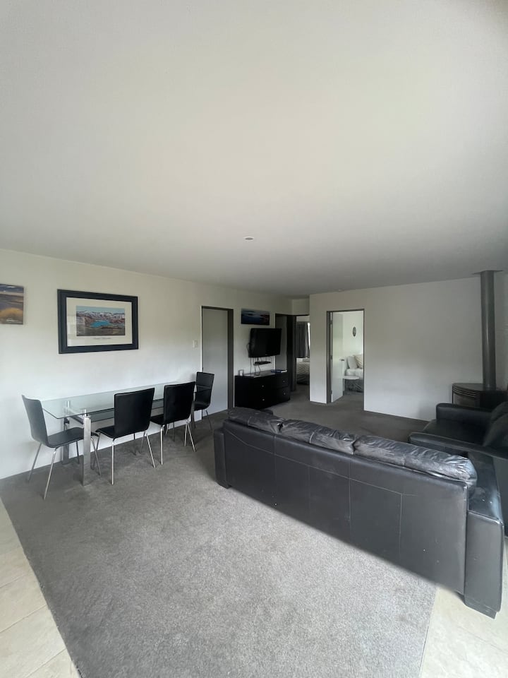 The Perfect Wanaka Stopover- Close To Town - Wanaka