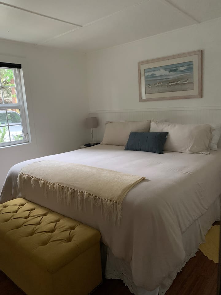 Quiet Urban Cottage ~*~ - Eugene, OR