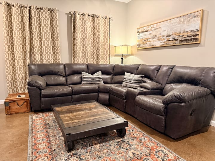 Private 2br, 5 ★ Stylish Pad – Near Asu : B - Jonesboro, AR