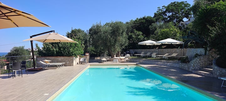 Appartamento Con Piscina Liberato Puglia Vacanze - Rodi Garganico