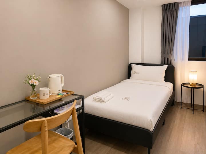 Single Common | Room 106a | Near Nus&mrt - Jurong East