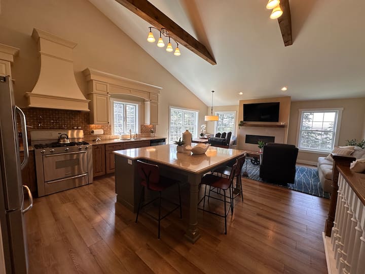 Steps To Town- 3 Bed Townhouse. Outdoor Patio/yard - Ellicottville, NY