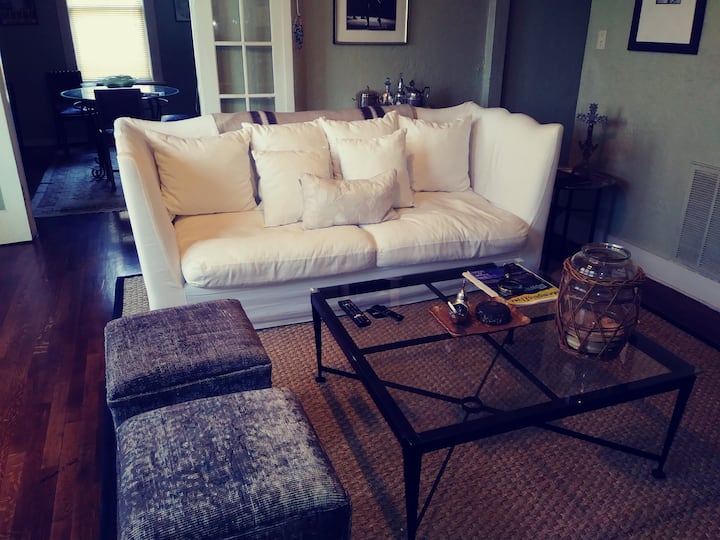 Large, Chic Balcony Apt W/month Stay Discounts - Memphis, TN