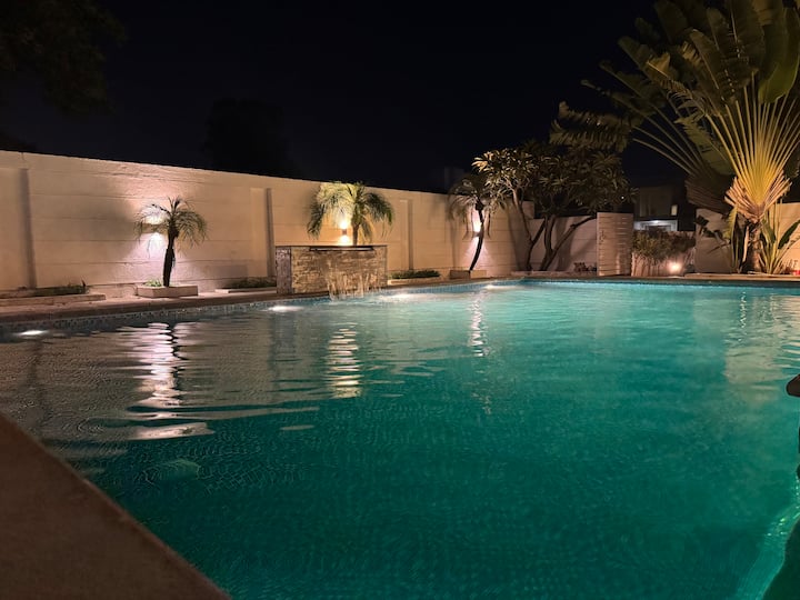 Villa Moya - Beach House With Pool @ Ecr Chennai - 첸나이