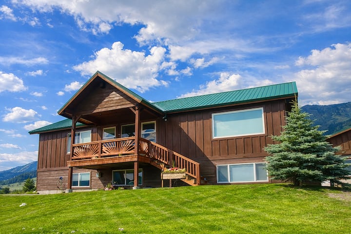 Lake Haven Cabin+ac+hotub+20 Mins Yellowstone - Henrys Lake, ID