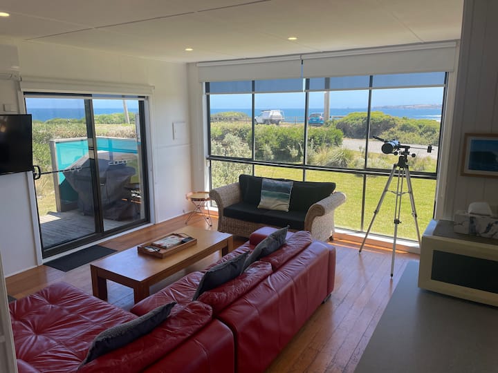 Beach Front-sunset Views Sunderland  Bay - Phillip Island