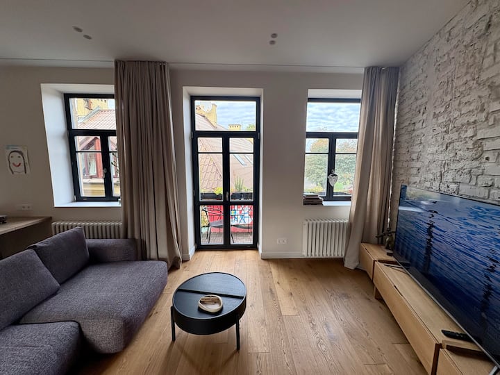 Oldtown Balcony | 3 Br | Free Parking - Vilnius