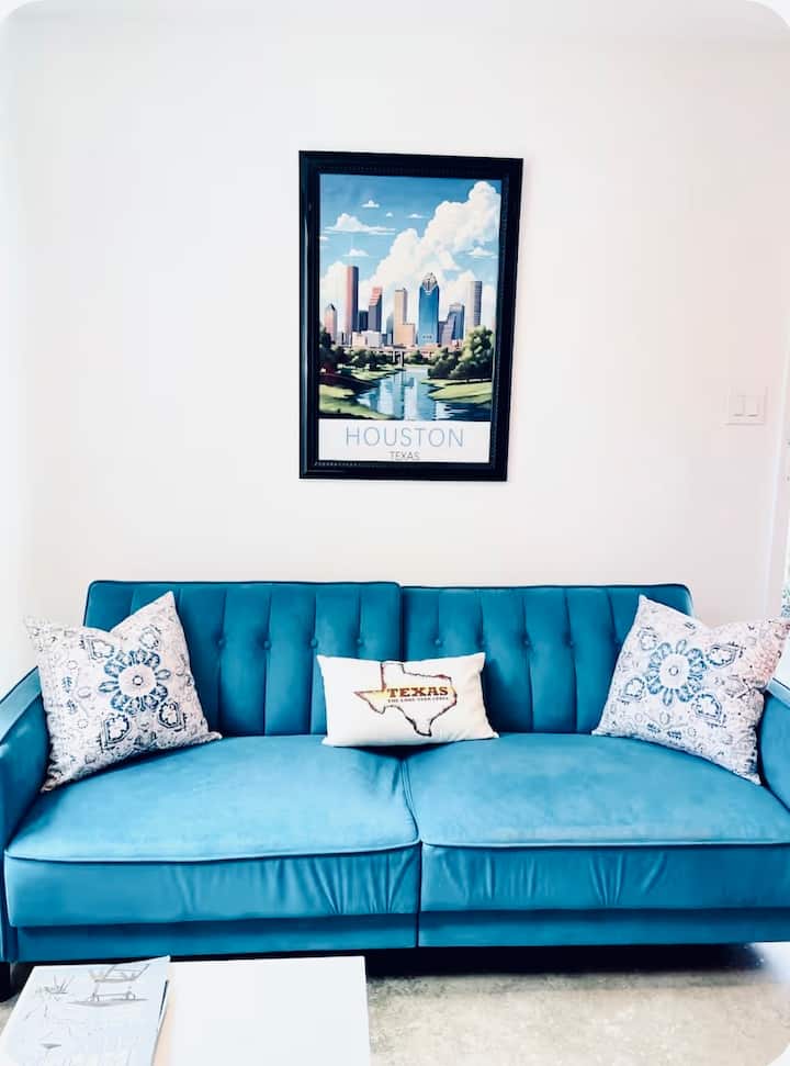 Vintage Chalet Studio 6 Creative Walkable Montrose - Houston, TX