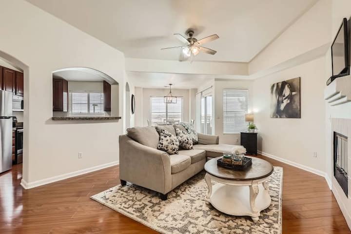 Private Furnished Condo With Garage - Highlands Ranch, CO