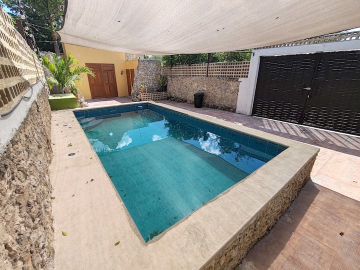 Casa Amplia /Piscina/parking/ac /3 Rec/wifi Rápido - Mérida