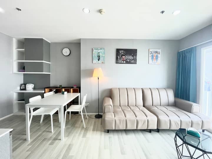 8. Two Bedrooms Two Bathrooms32楼视野开阔gym 泳池 Wifi - Bangkok