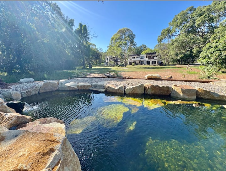 Casa Mio ~ Surf Hacienda - Kempsey