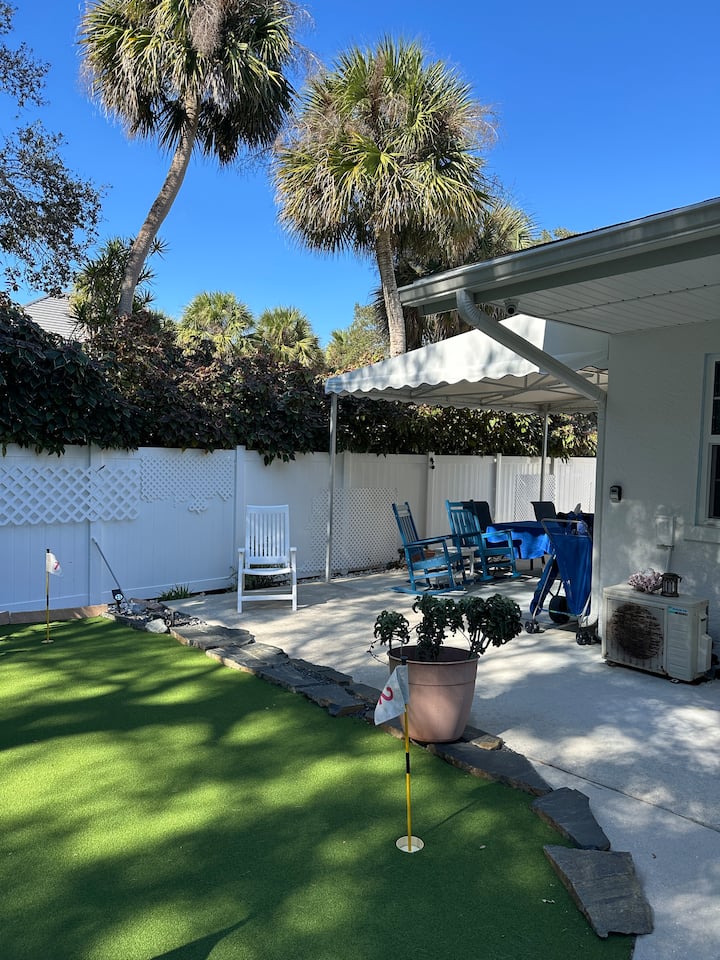 Private Island Studio - Vero Beach, FL