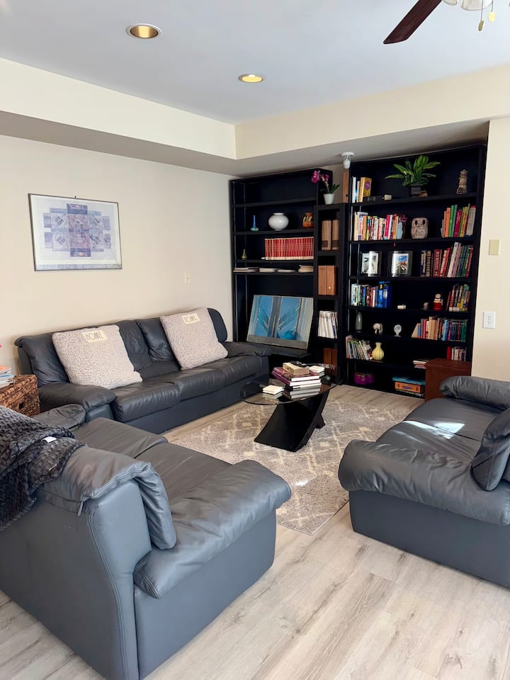 Prof. Cleaned 830 Sq Ft Suite | Great Value - Marietta, GA