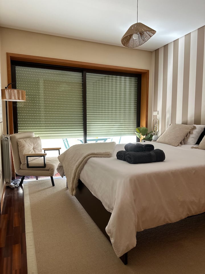 Modern One Bedroom Flat In A Beautiful Location - Guimarães