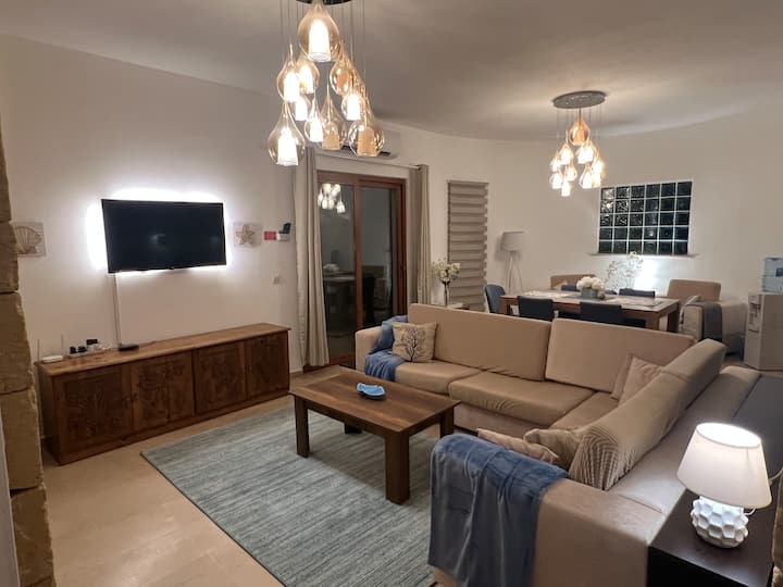 4 Bedroom Villa With Pool For Families To Relax - Cyprus