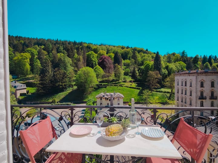 Appartement Villa 1900 – 3*, Vue Vallée & Balcon - Plombières-les-Bains