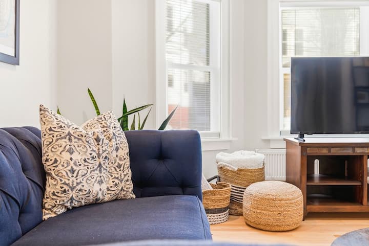 Boutique Space * Steps To Eastern Prom * W/parking - Portland, ME