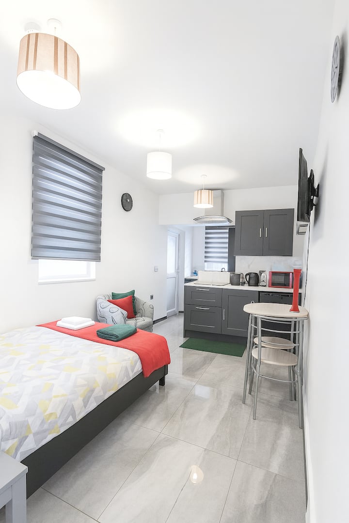 Modern Cozy Studio 15m Walk To Liverpool City Cntr - Liverpool