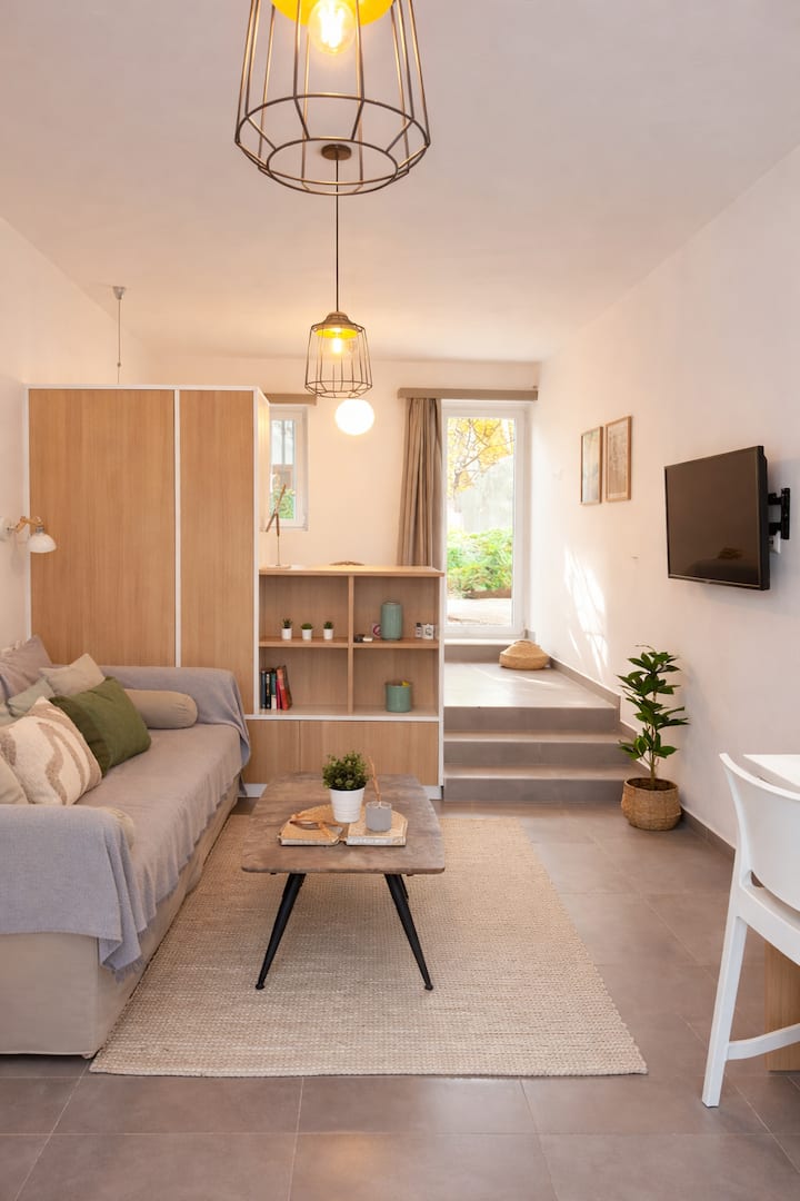 Olia Garden In Naxos Town - Naxos