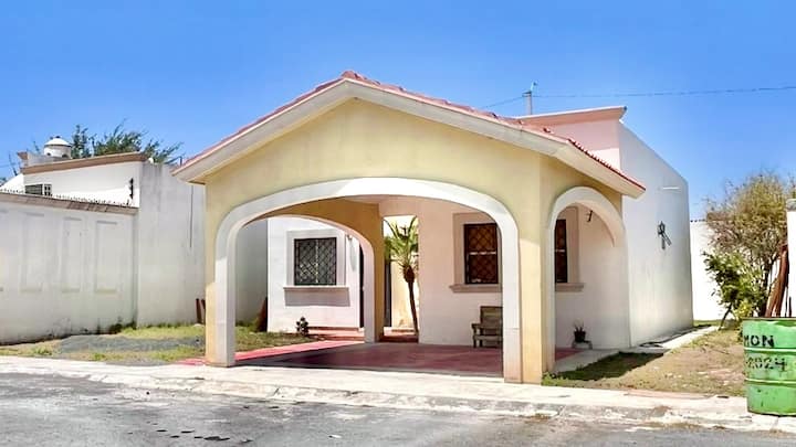 Casa En Cienega, Equipada Con Wifi, Zona Tranquila - Nuevo León