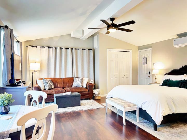 Cozy Livermore Studio *King Bed* Close To Downtown - Livermore, CA