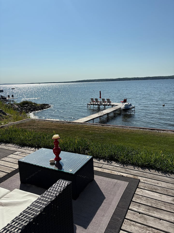 Georgian Bay Sunrise Waterfront Cottage - Midland