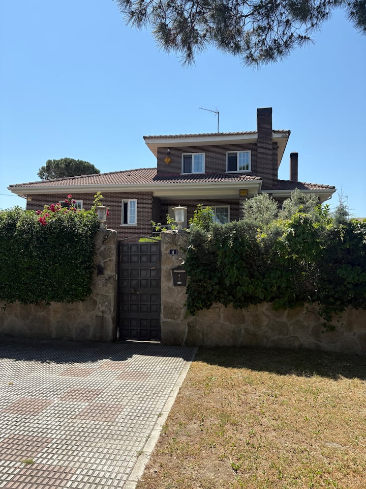 Días De Relax Y Naturaleza En Madrid 8 Personas - Boadilla del Monte