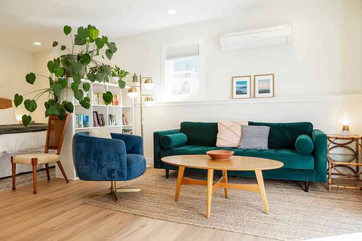 Cozy Black Mountain Cottage | 20 Min To Asheville - Black Mountain, NC