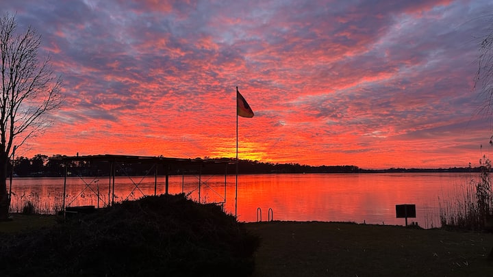 Haus Am See Mit Kamin & Holzofen Saunafaß - Heidesee