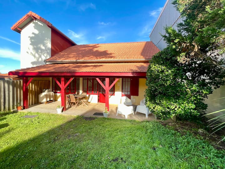 Villa Traditionnelle à La Plage. Canaulaise - Lacanau