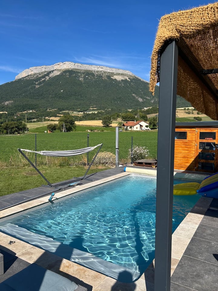 Maison Chaleureuse Avec Piscine Extérieure. - Gap
