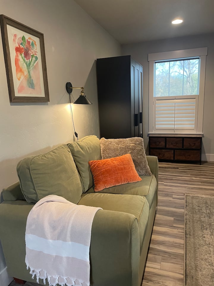 Boise North End Studio - Boise, ID