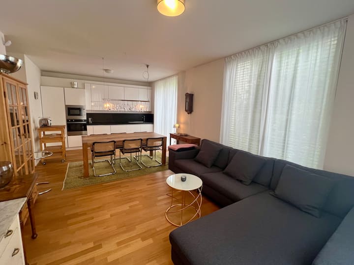 Moderne Wohnung Im Stadtzentrum Mit Terrasse - Stuttgart