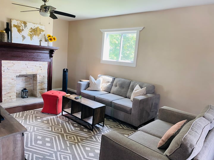 Bright Apt, Minutes To Downtown Buffalo! - Buffalo, NY