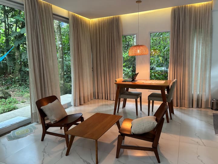 Microcasa Na Mata Atlântica - São Sebastião