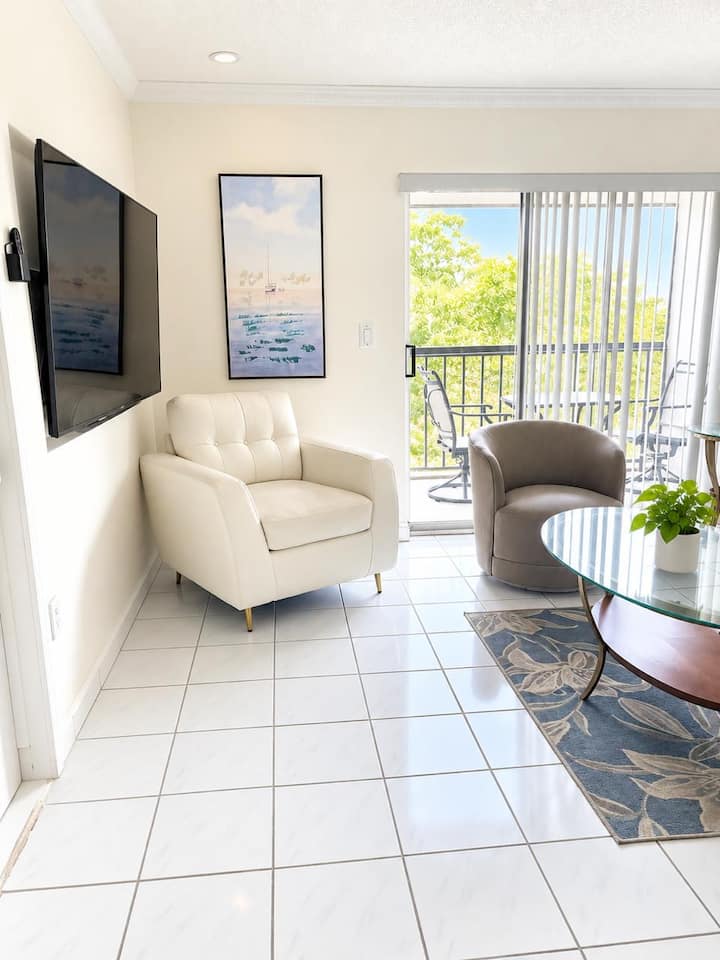 Apartment In L'ecartier. 5 Min To Sunny Isles Beach - Sunny Isles Beach, FL