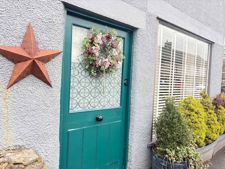 Cosy Cottage Retreat In The Heart Of Castleton - Tideswell