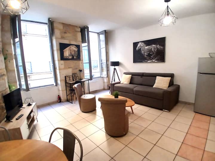 T2 Cosy Parking Gratuit Hypercentre - ibis budget Nimes Centre Gare