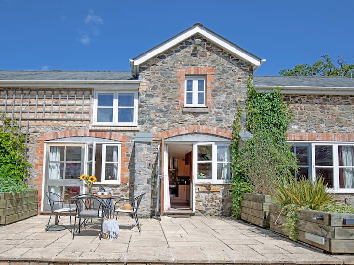 Wisteria- Ukc2219 - Ashburton