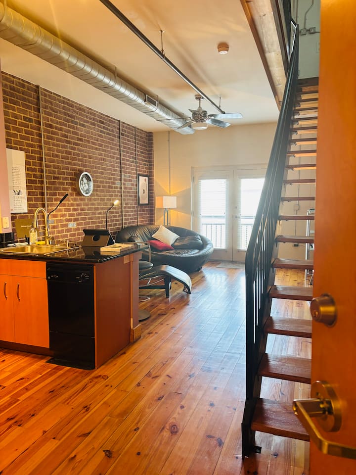 Near Evening Muse In The Heart Of Walkable Noda - Charlotte, NC